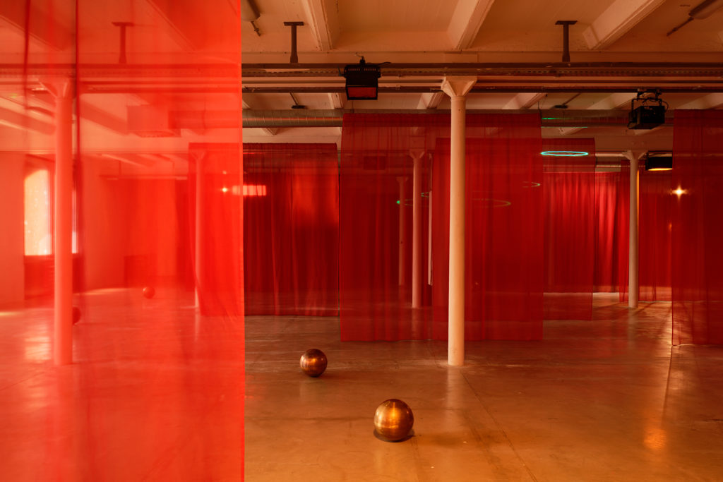 OOLOI, Triangle France – Paul Maheke