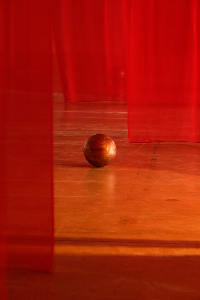 OOLOI, Triangle France – Paul Maheke